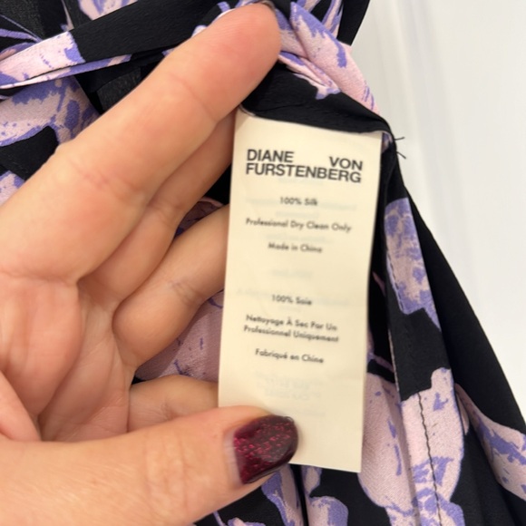 Diane Von Furstenberg | Dresses | Gorgeous Dvd Pure Silk Floral Wrap ...